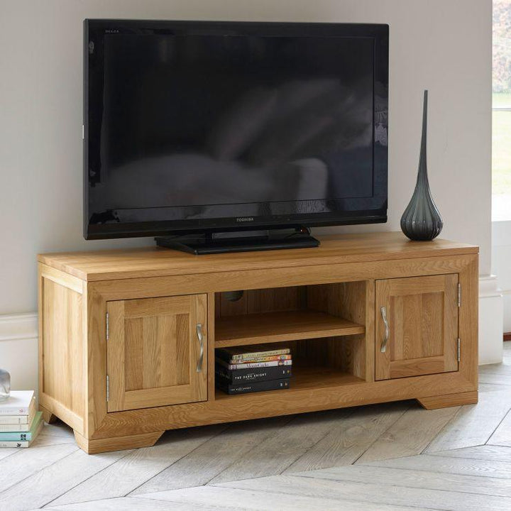 Chamfer Solid Oak 2 Doors TV Unit – Oak Furniture Store New Zealand